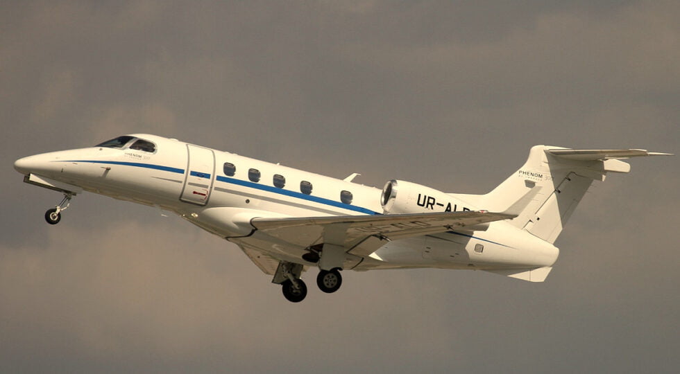 Embraer - Phenom 300 - World Air Support